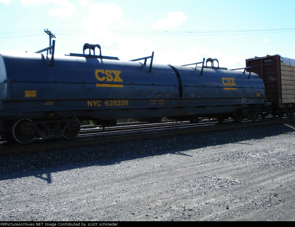 NYC 628328 Coil Steel Car w/2 CSX covers EB